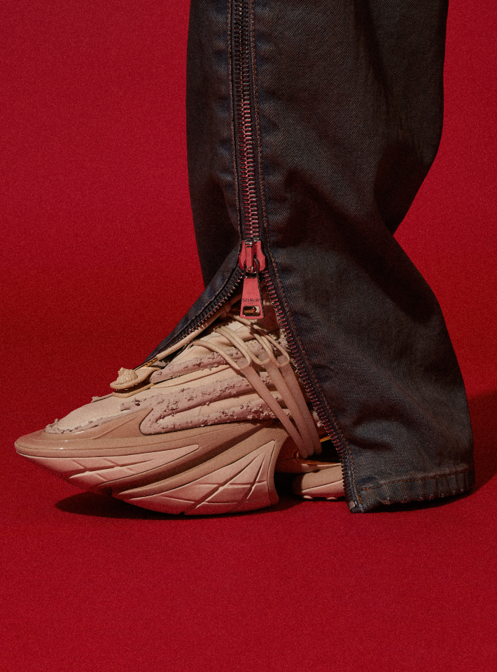 Balmain Official Website Singapore | Designer clothing & bags